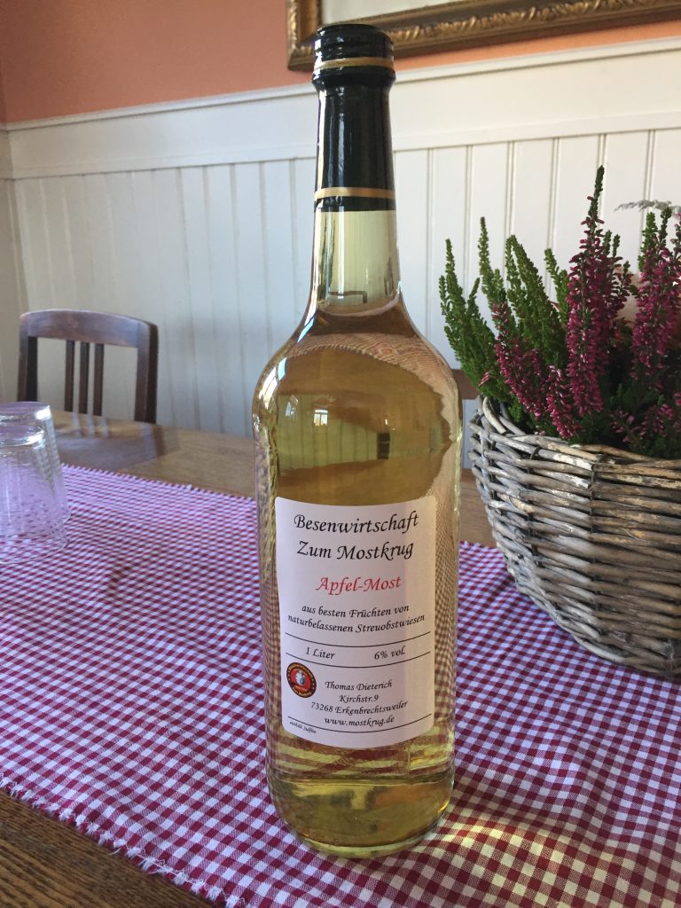 Apfel-Most, der ganz trockene, 1L – Besenwirtschaft Zum Mostkrug